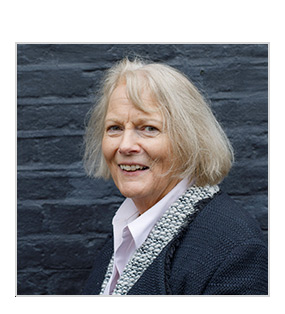 Estate Agent Team In Kensington and Chelsea Prime Riverside Property ...